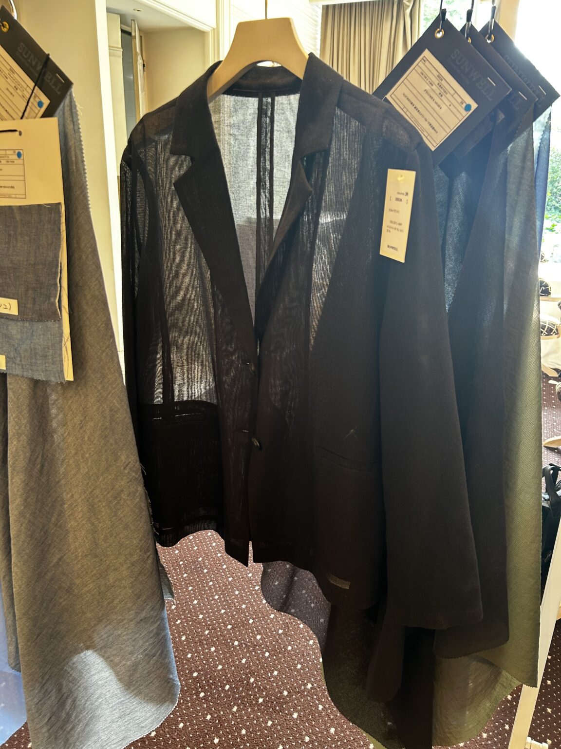 【SUNWELL】2026SS（春夏）展示会レポート！レディース向けトレンド生地が目白押し！ | ApparelX News